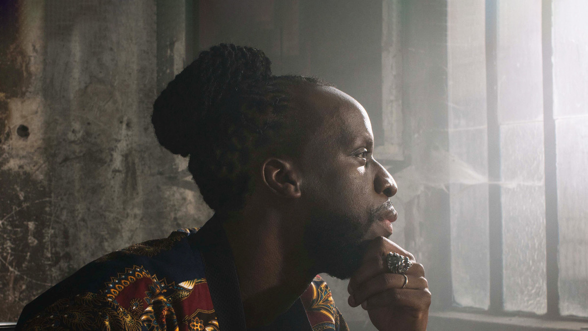 Youssoupha Acoustic Experience : rap sur fond de piano et violoncelle à ...