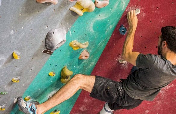 Block\'Out : découvrez la plus grande salle d\'escalade de Nantes | Le ...