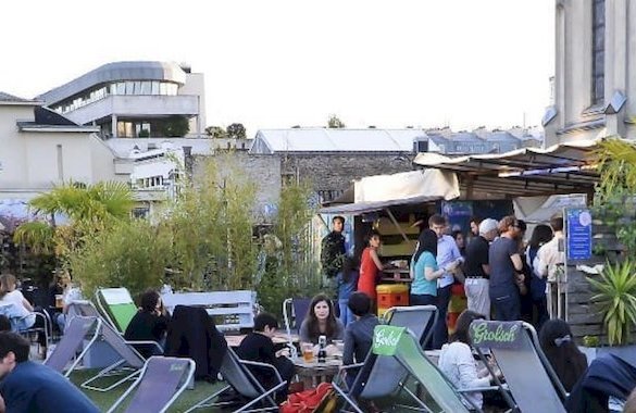 Des séances de ciné en plein air sur le toit du Point Éphémère | Le Bonbon