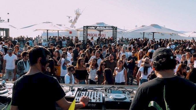 R2 Rooftop : concert et Dj live ce soir