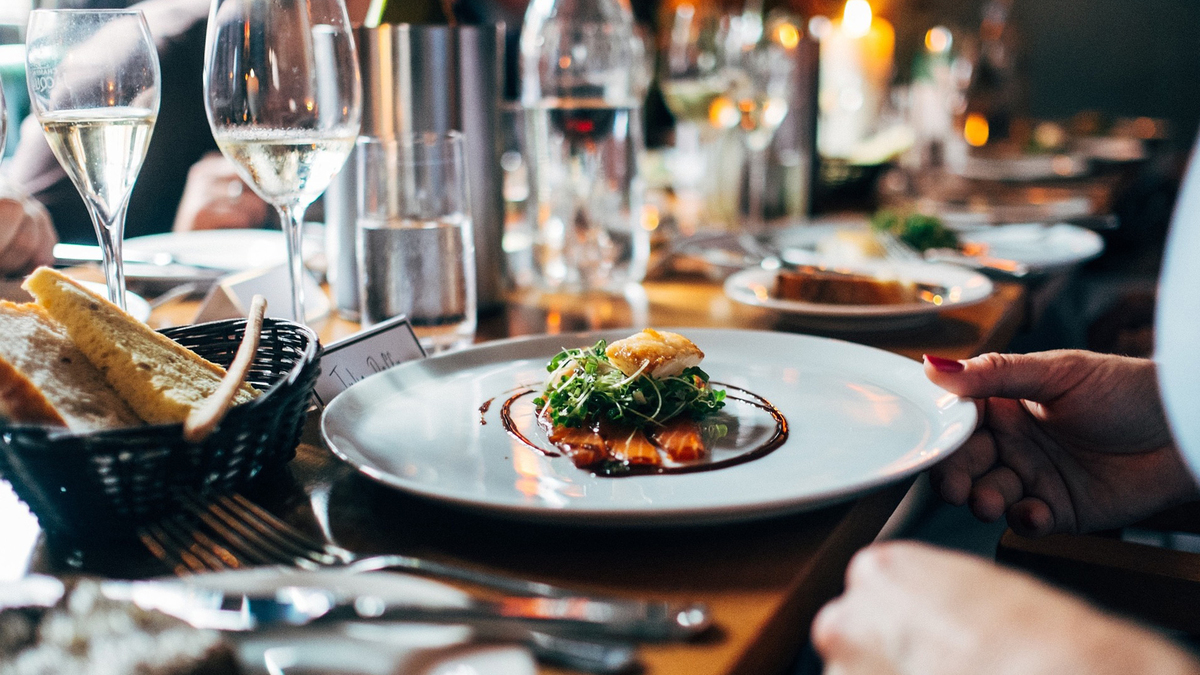 Une dizaine de restaurants nantais à moitié prix pendant trois mois ... Une dizaine de restaurants nantais à moitié prix pendant trois mois ...