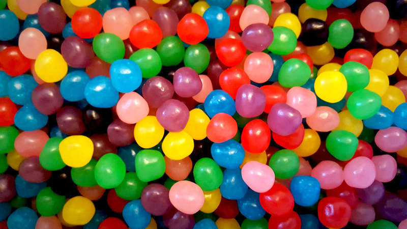 Les Dragibus ont-ils vraiment un goût différent selon leur couleur