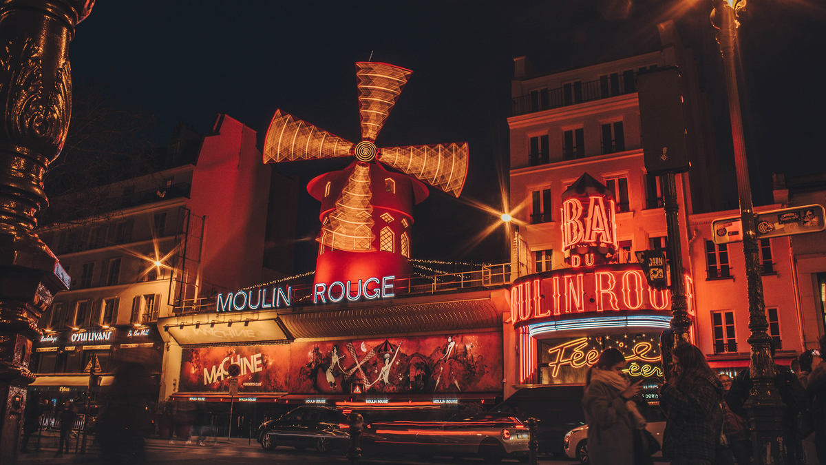 Ciné en plein air tout l’été sur le rooftop de la Machine du Moulin Rouge | Le Bonbon