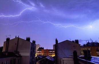 Les images impressionnantes de l’orage en France hier Le Bonbon