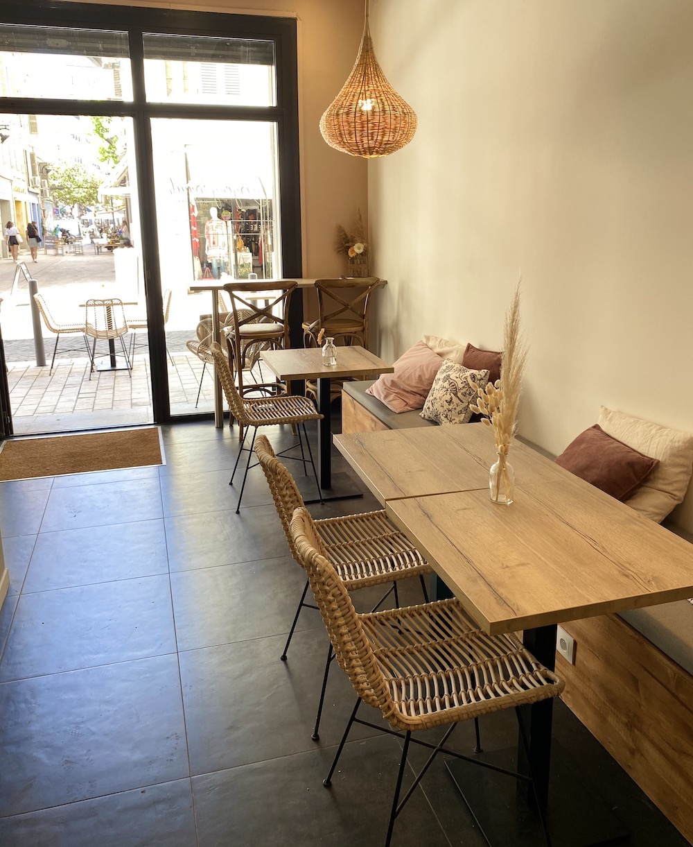 Deïa : le nouveau Coffee shop ultra tendance du centre-ville Deïa : le nouveau Coffee shop ultra tendance du centre-ville