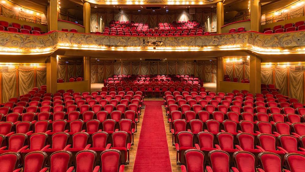 Le Théâtre du Capitole de Toulouse ouvre gratuitement ses portes en ...