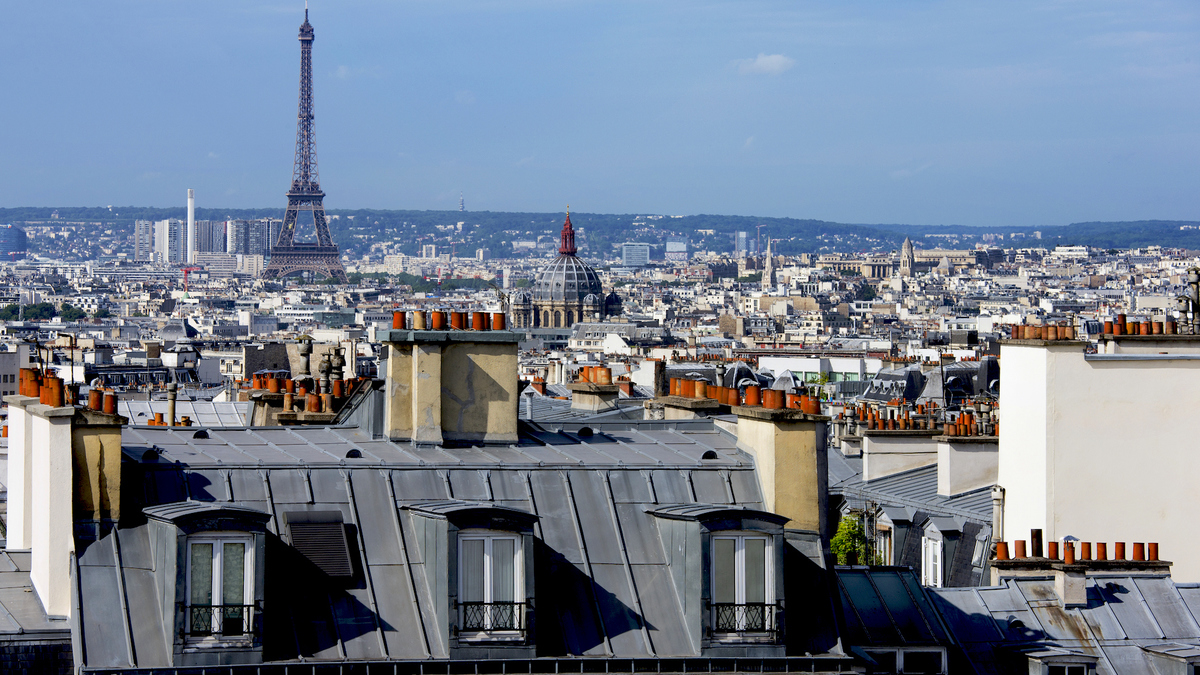 Les toits de Paris et la baguette en course pour le patrimoine ...