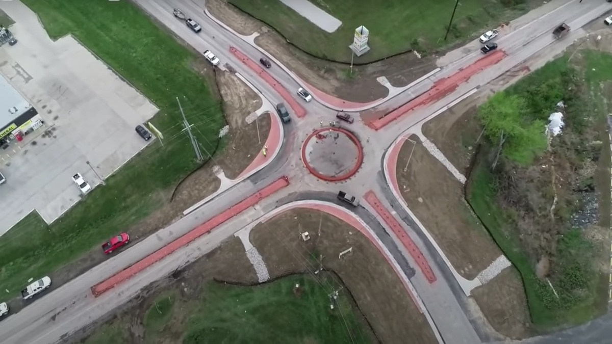 VIDÉO. Le premier rond-point de cette ville aux États-Unis sème la ...