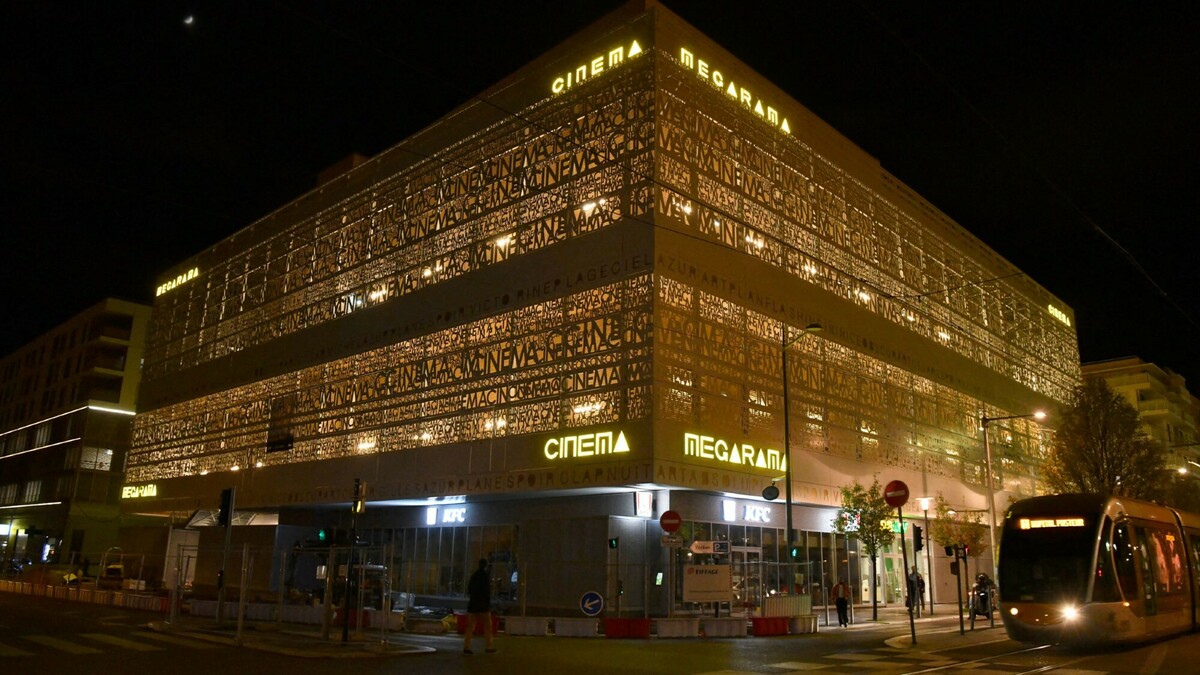 Ce week-end, le Mégarama de Nice fait sa nocturne pour passer la nuit ...