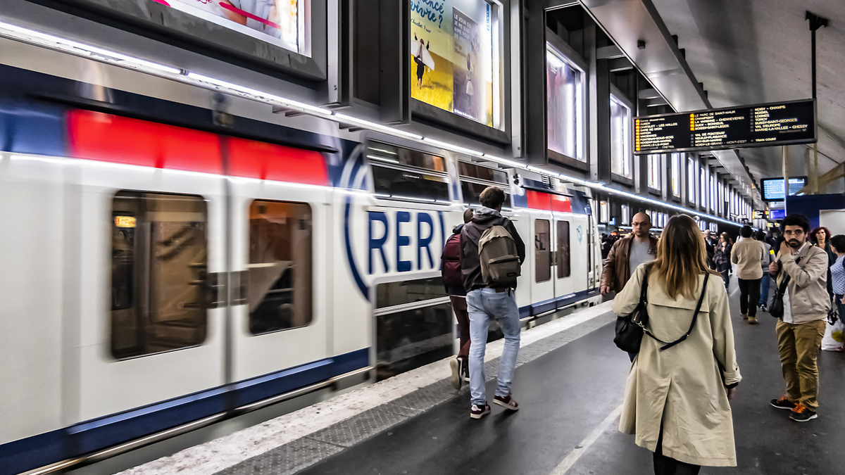 Emmanuel Macron veut développer des RER métropolitains à Lille | Le Bonbon