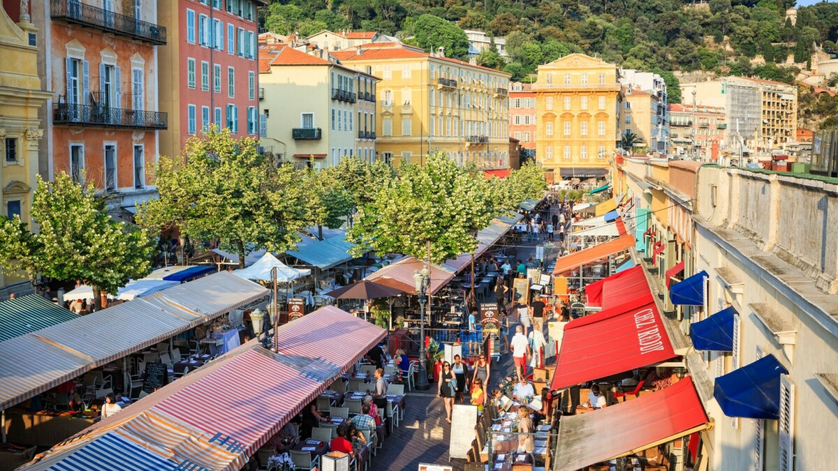 Avec 7 millions de touristes cet été, Nice est la 1ère destination de ...