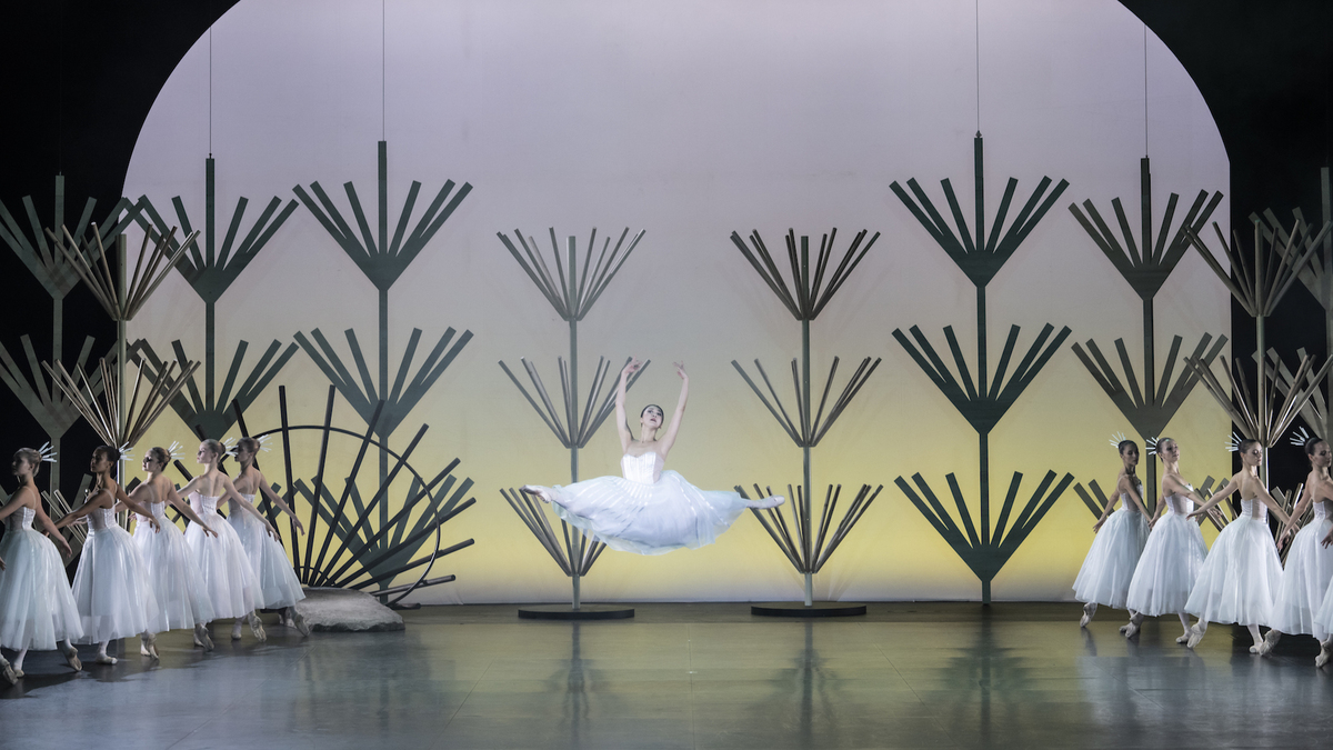 Giselle, le ballet romantique par excellence à l'Opéra National de ...