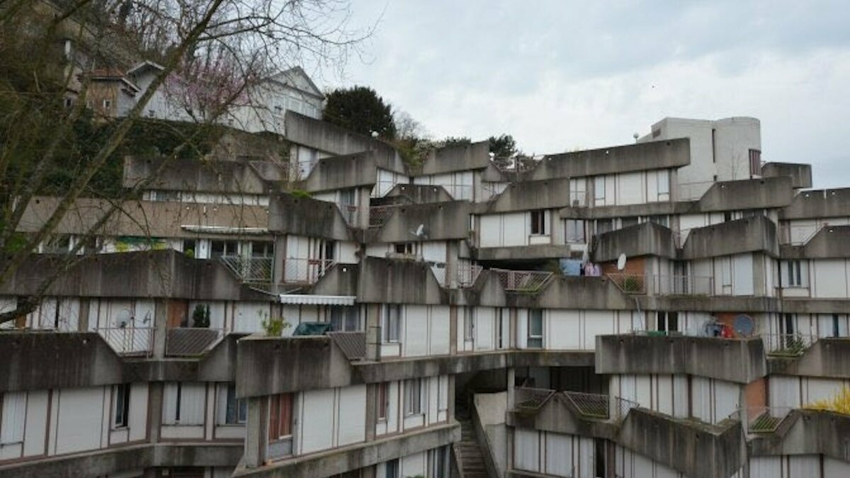 EN IMAGES : ce compte Twitter partage les endroits les plus moches de ...