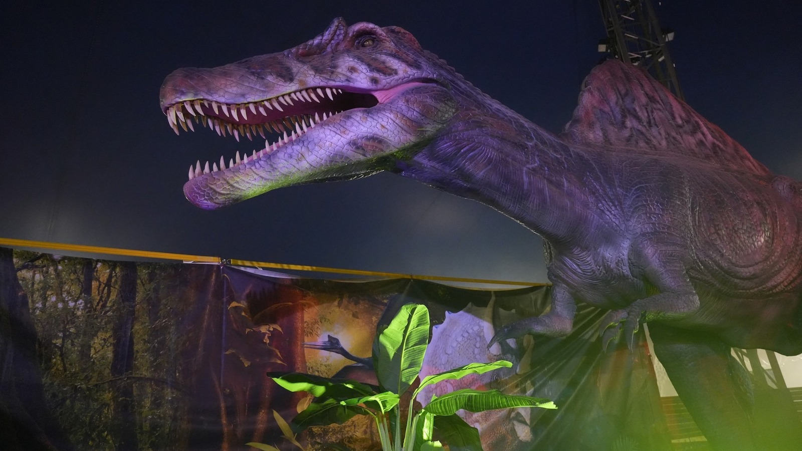 La plus grande exposition de France sur les dinosaures arrive à ...