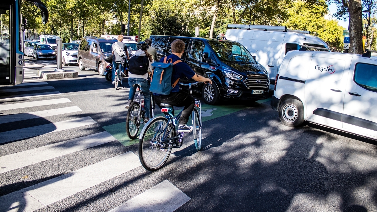 Les 12 grandes règles du "code de la rue" d'Anne Hidalgo sont sorties et les réseaux s ...