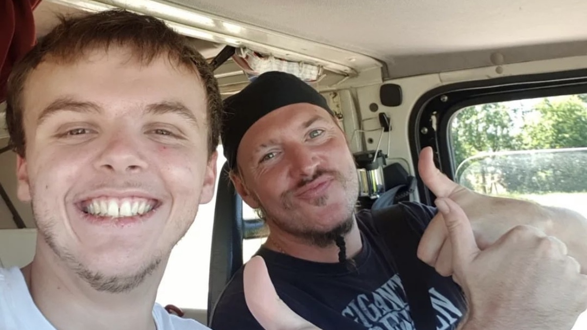 Il part faire le tour du monde en auto-stop, avec seulement 10 € par ...