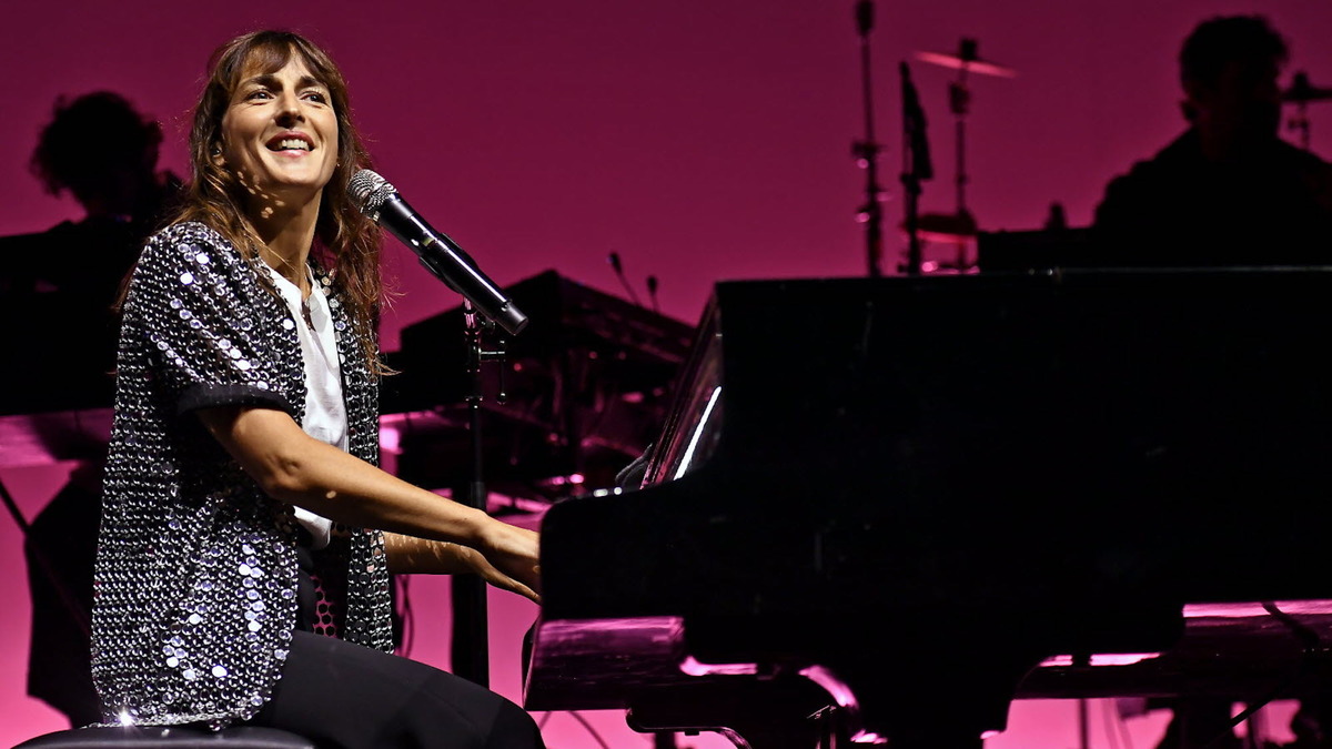 Juliette Armanet en showcase gratuit à la FNAC de Bordeaux | Le Bonbon