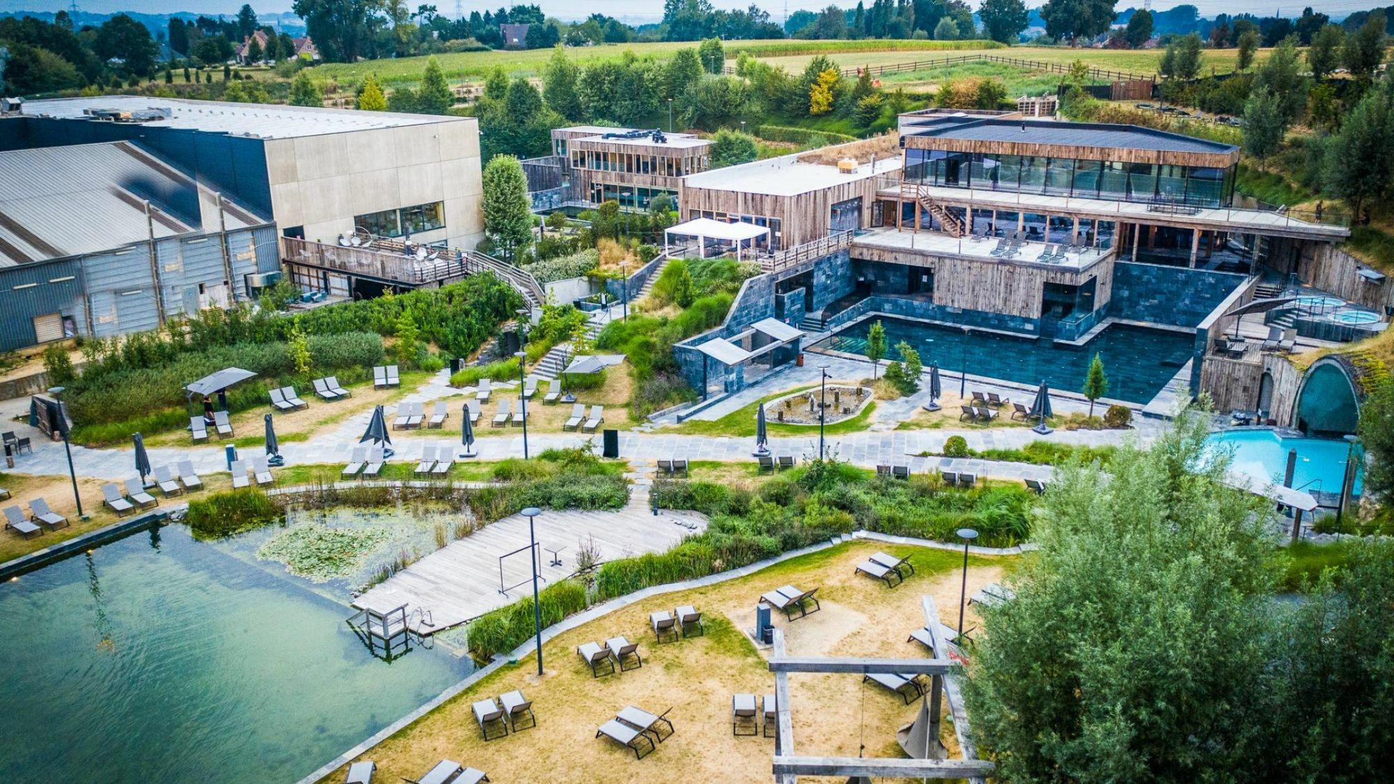 A C t De Lille Se Trouve Un Complexe De Spa Incroyable De 12 000m2
