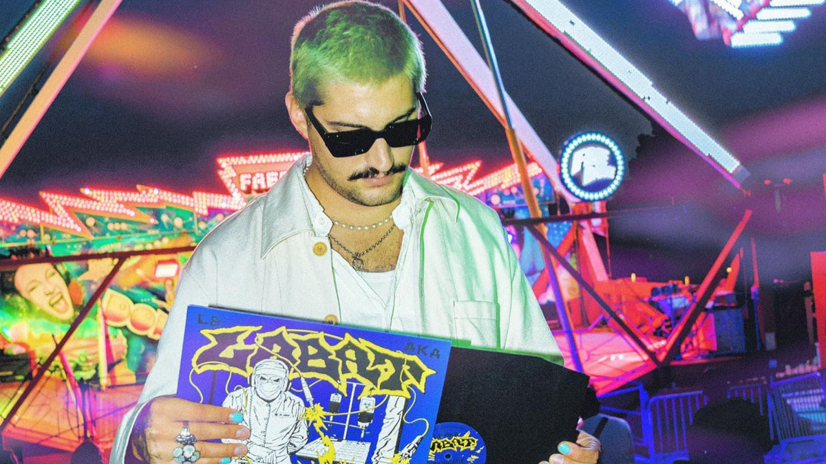 LB aka Labat signe la fin de sa tournée au Trabendo en all night long ...