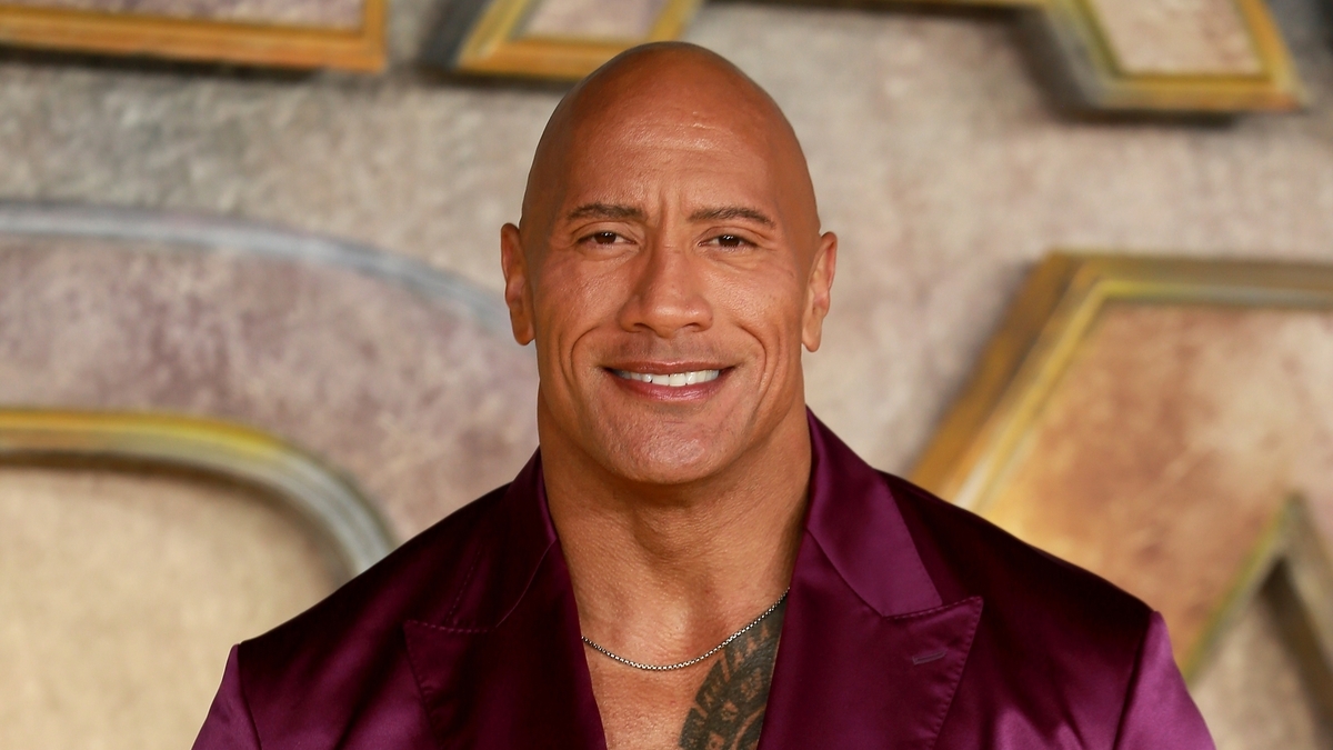 Dwayne Johnson mécontent de sa statue de cire au musée Grévin | Le Bonbon