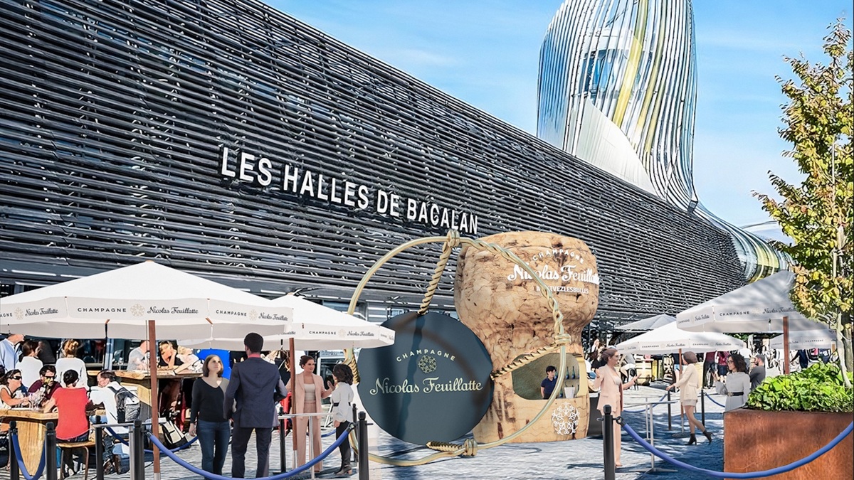 Aux Halles de Bacalan, un bouchon de champagne géant transformé en bar ...