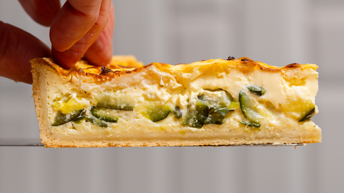 Un Meilleur Ouvrier de France a ouvert son bar à quiches à Paris | Le ...