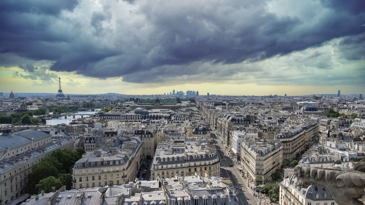 Weather: thunderstorms are back in Paris this weekend! | Le Bonbon