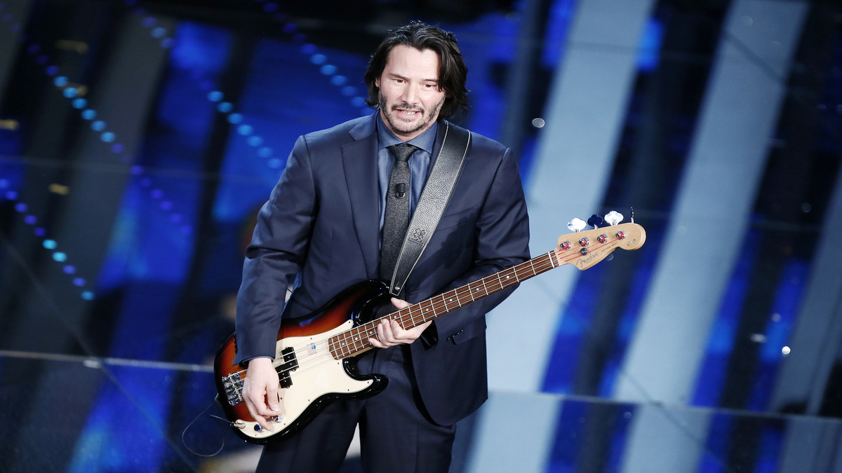 Keanu Reeves débarque avec son groupe de rock en Belgique ! | Le Bonbon