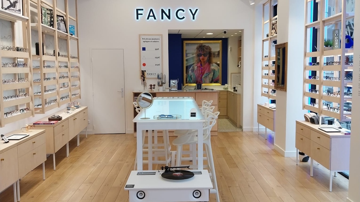 Fancy, the optician who is revolutionizing Lyon with its iconic glasses ...