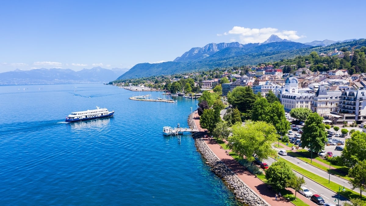 Évian-les-Bains : La perle thermale au bord du lac Léman à 45km de ...