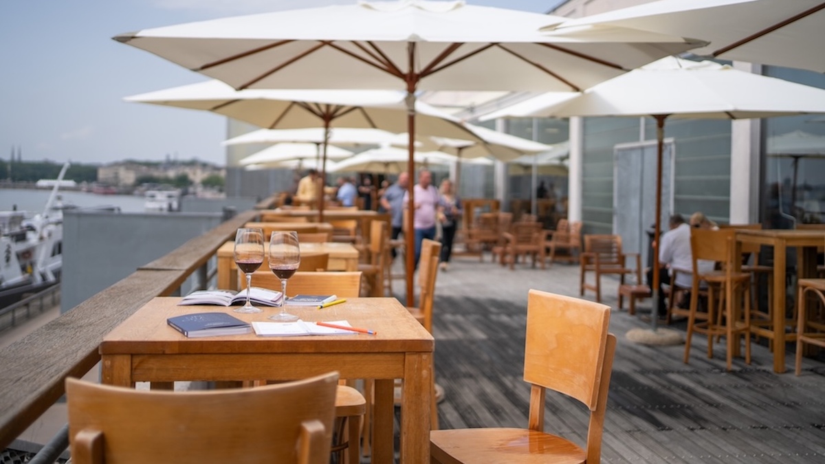 Une grande dégustation de plus de 100 Grands Crus de Bordeaux débarque au Hangar 14 | Le Bonbon