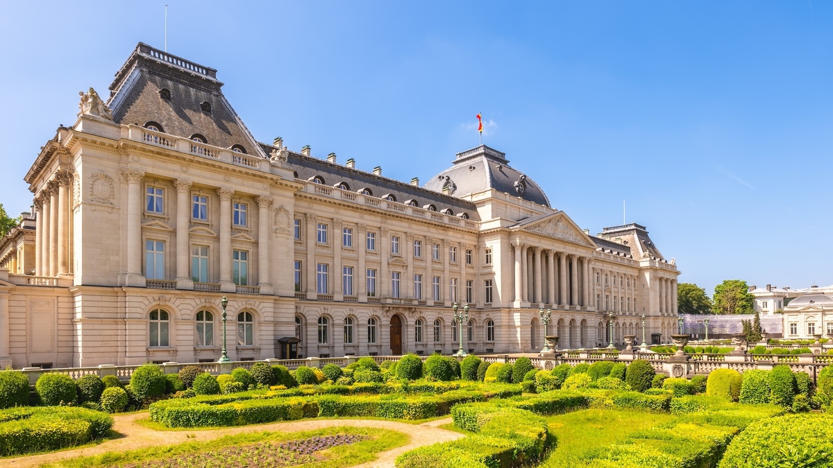 Ce monument bruxellois plus grand Buckingham Palace met fin à une ...