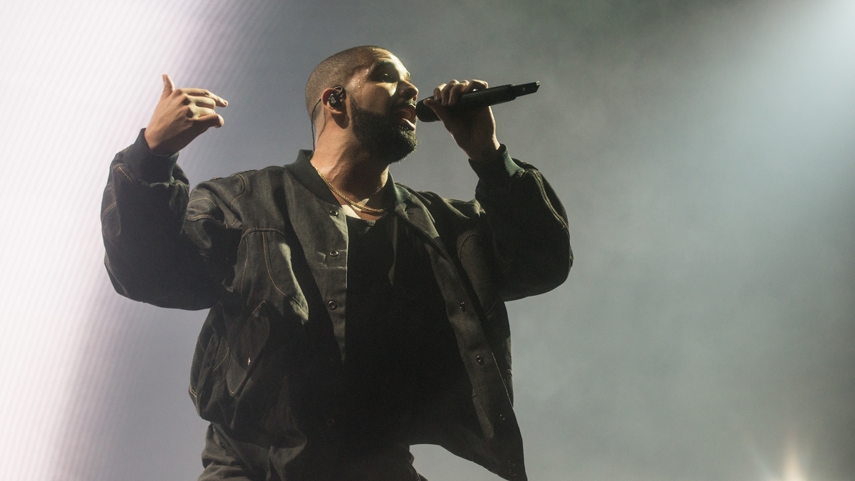 Voici où et quand choper vos billets pour les concerts de Drake à Paris ...