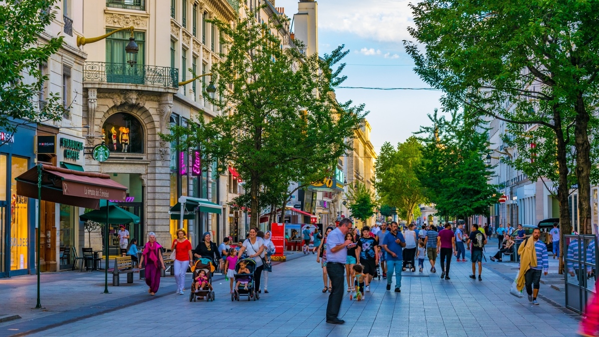 À République Grolée-Carnot, une expérience interactive à vivre en ...