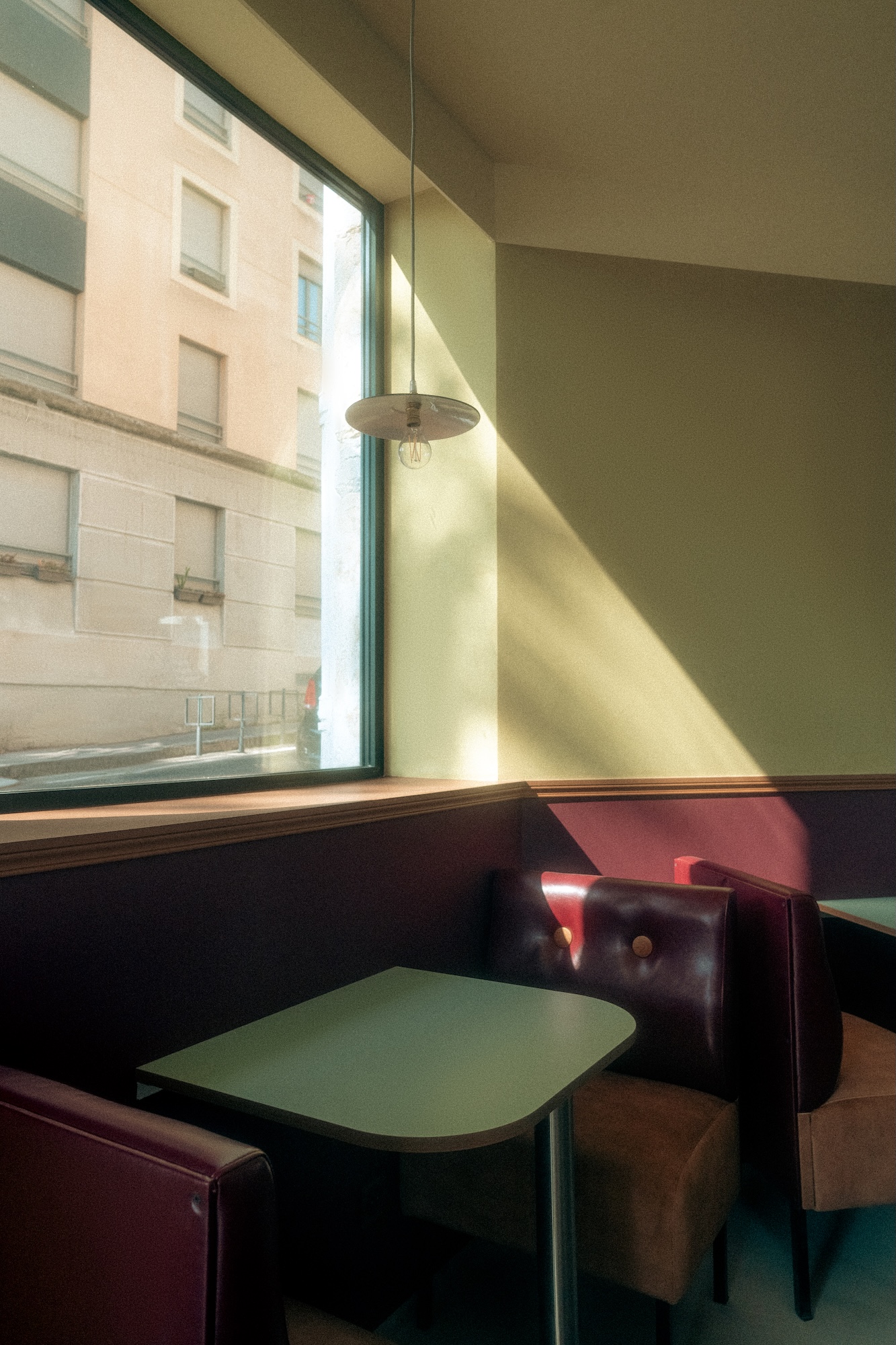 This Lyon address is among the 8 bars with the most exceptional design ...