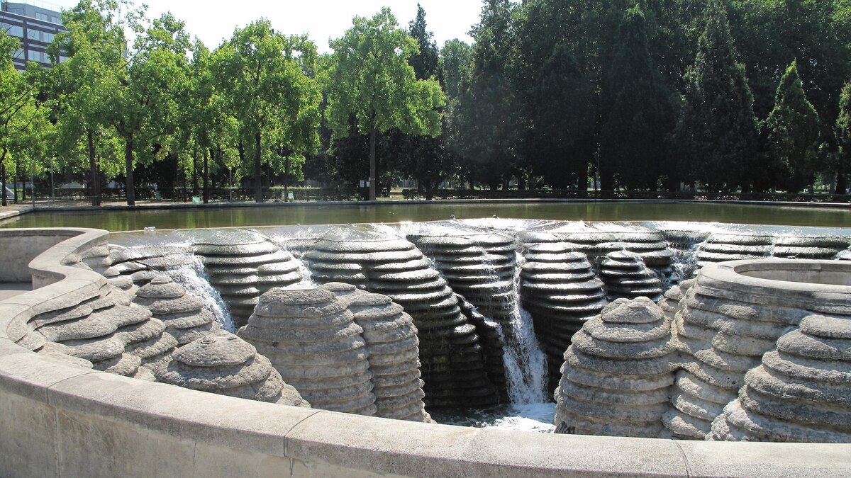 The largest fountain in Paris will soon be fully renovated! | Le Bonbon
