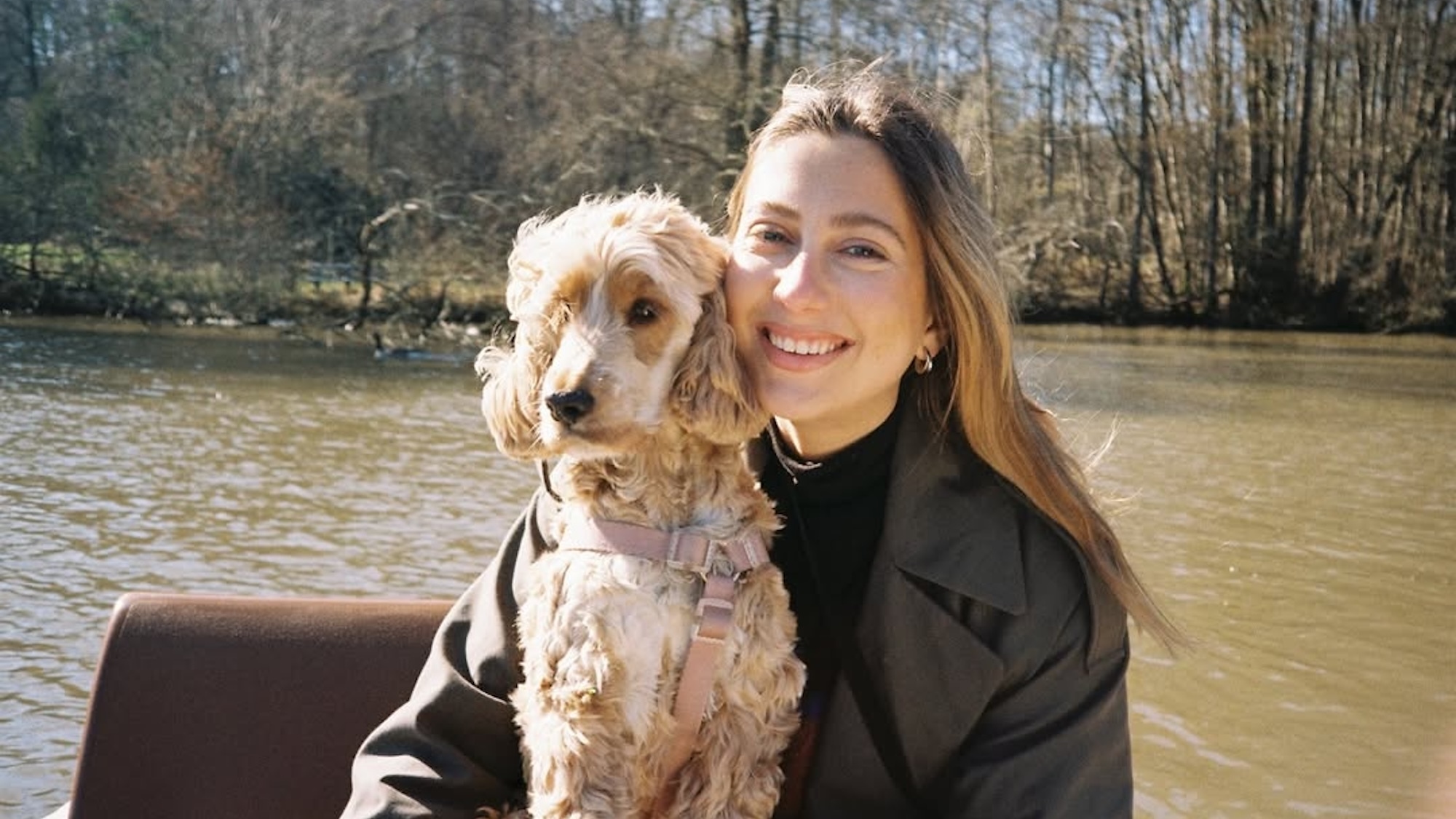 Cette jeune artiste lyonnaise très populaire intègre la troupe des ...