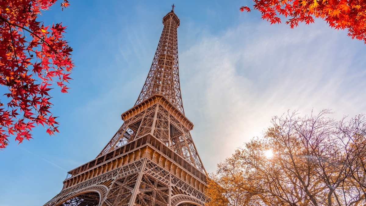 The Eiffel Tower is going to feature these 72 women scientists on its ...