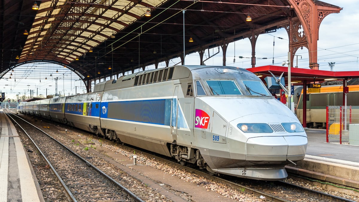 Book your train tickets for spring and summer today! | Le Bonbon