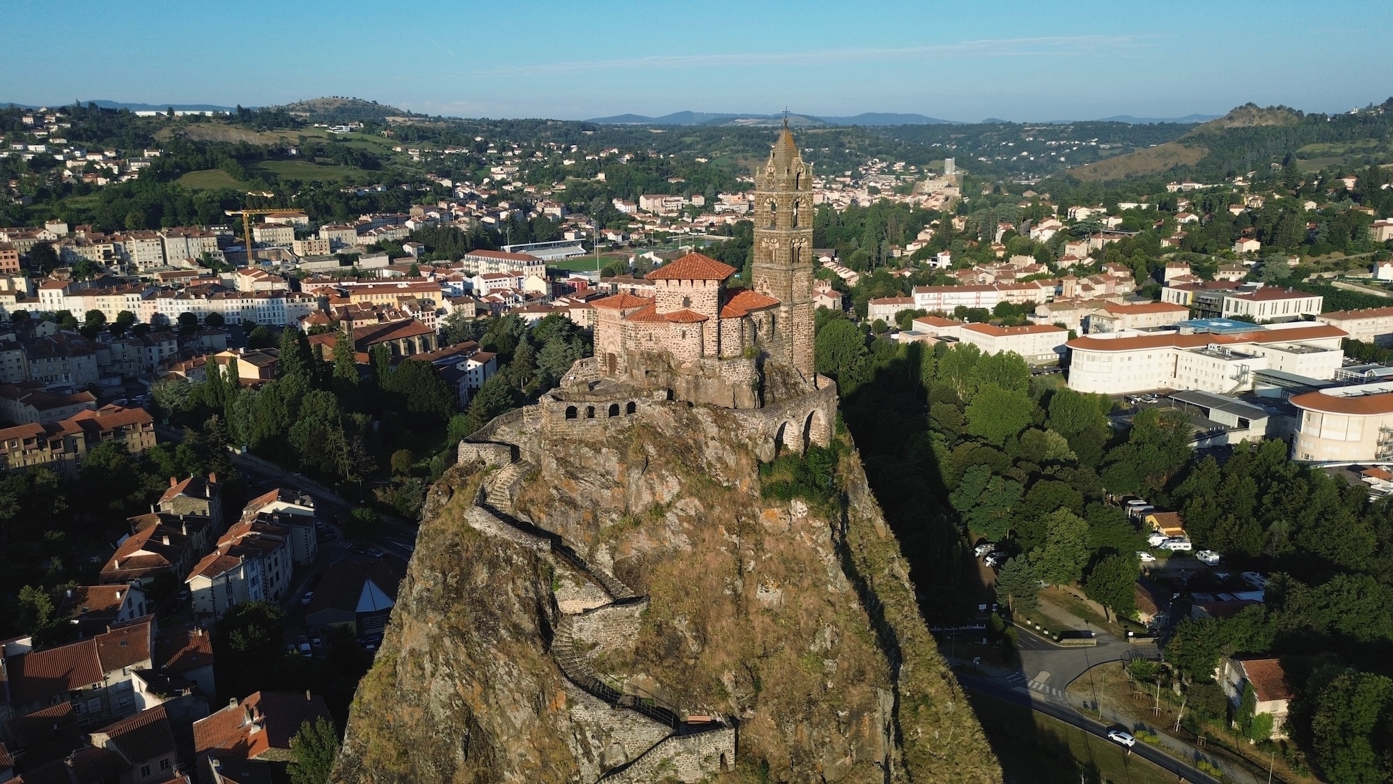 Just an hour and 45 minutes from Lyon, this chapel perched on a volcano ...